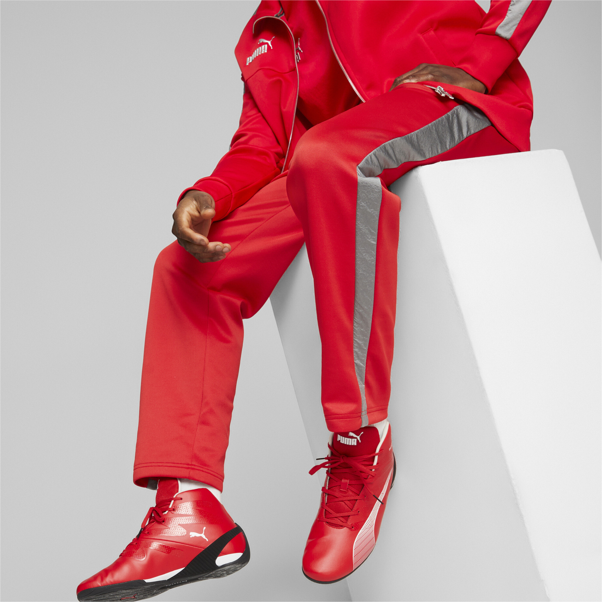 PUMA Unisex Scuderia Ferrari Carbon Cat Mid Driving Shoes