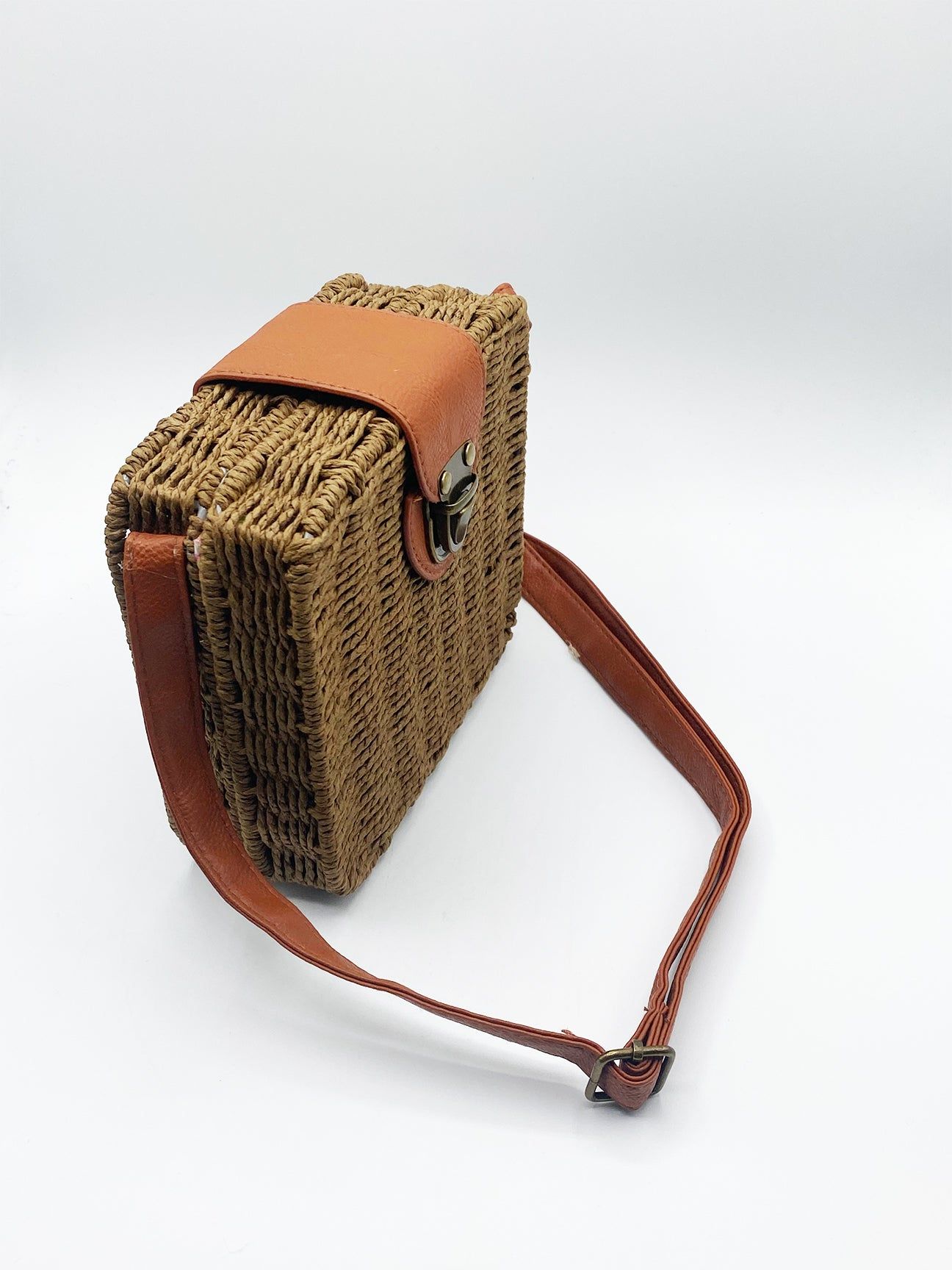 Woven Straw Cross Body Bag with PU Leather Clasp